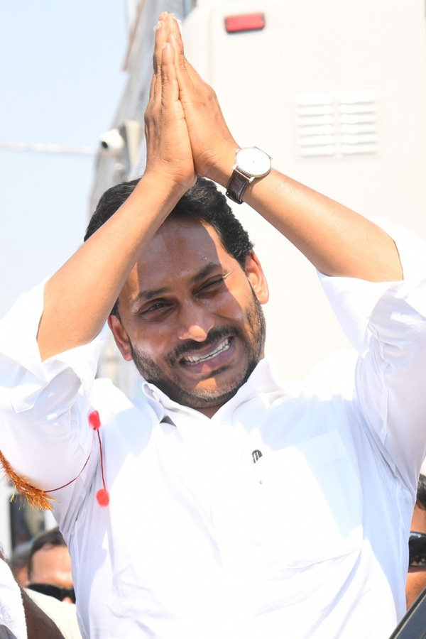 జగనన్న కోసం మైదుకూరులో జనసంద్రం (ఫొటోలు) | AP CM YS Jagan Public Meeting at Mydukur Photos | Sakshi
